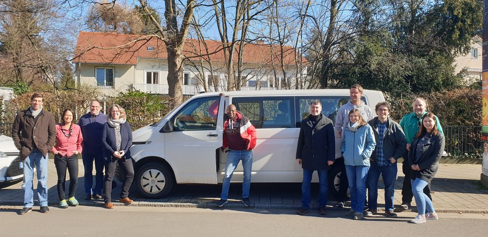 Evangelisches Jugendwerk Hessen e.V.: Das EJW hat wieder einen VW - Bus